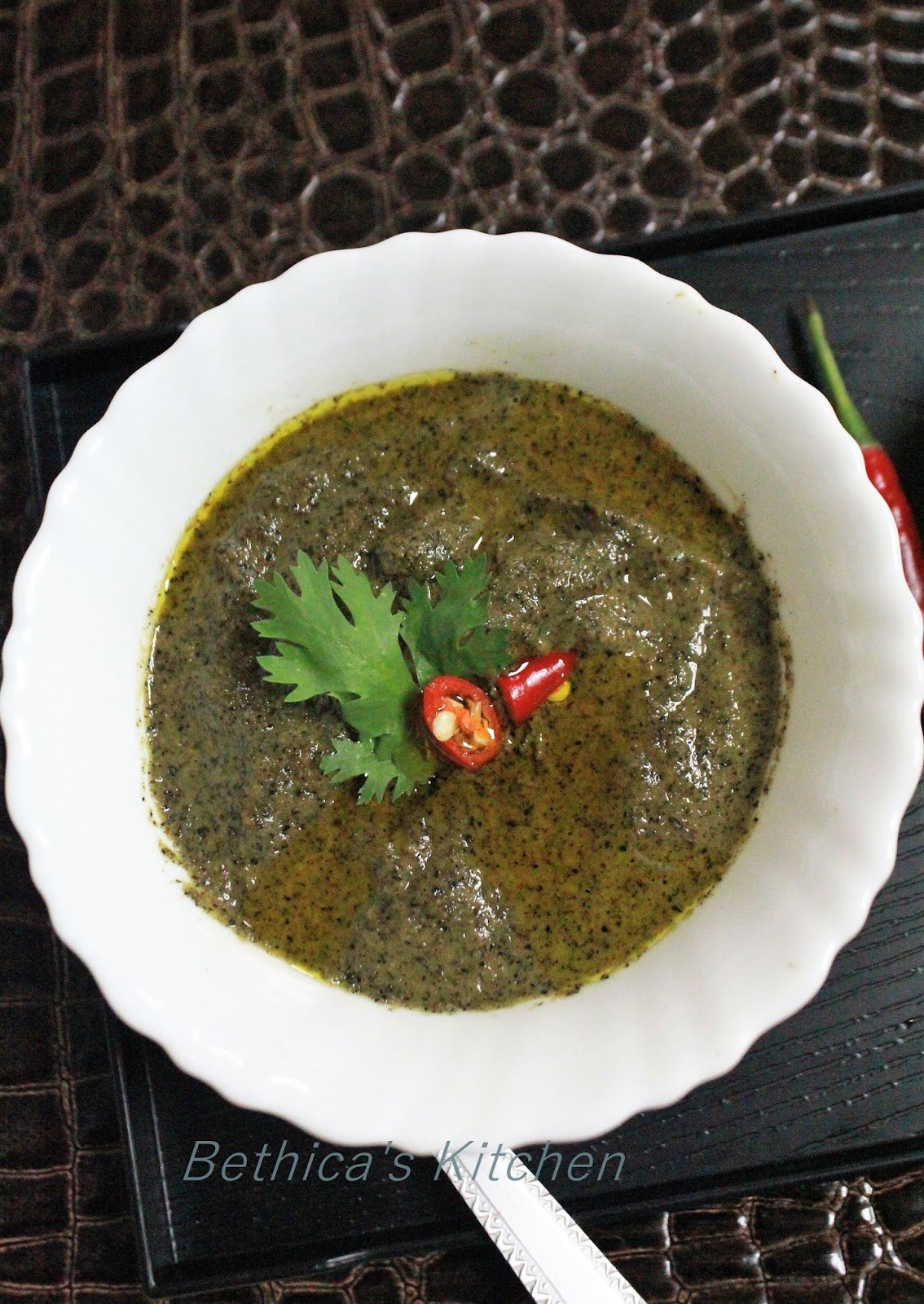 Bethica's Kitchen Flavours: Kalo Jeere Bata (Nigella Seeds Chutney ...