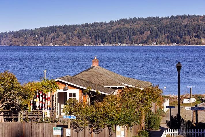 Living Large In Small Spaces - Sandy Point Cottage - A Joyful Cottage