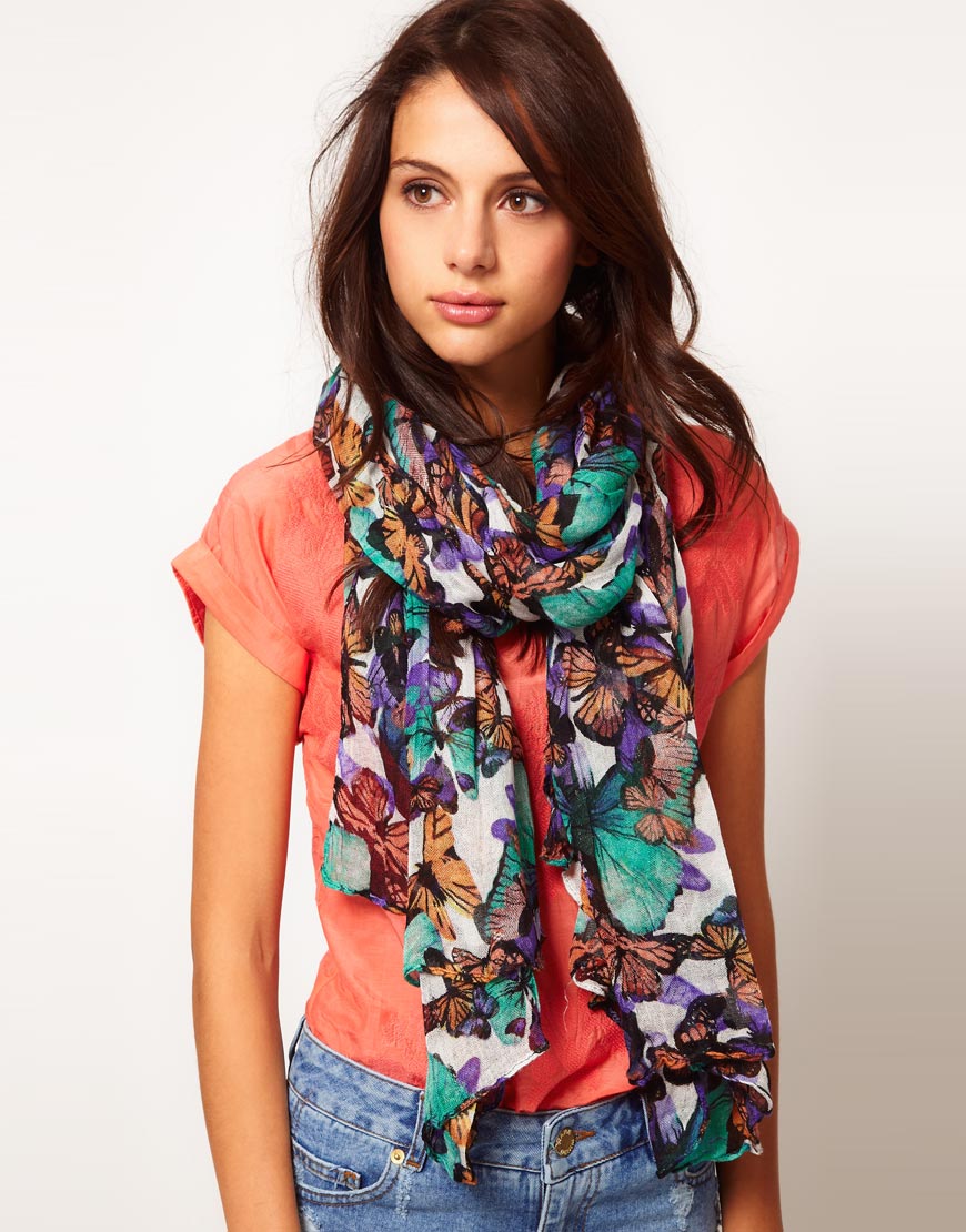 Everything Glamz!: Fashion Trend/Statement #003: Scarfs!