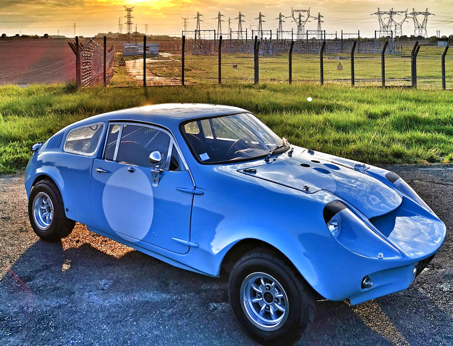 Maximum Mini: Mk3 Mini Marcos for sale in France