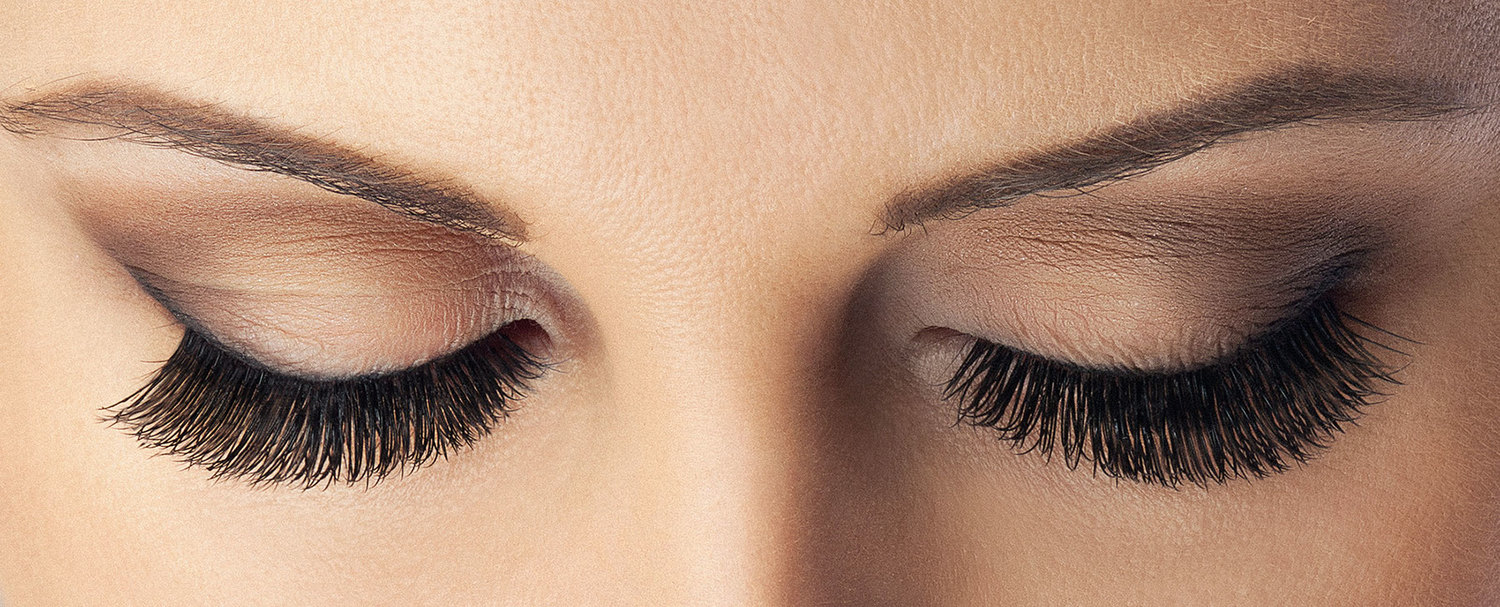 EYE LASHES FIXING - SHATTA CELEBRITY SPA