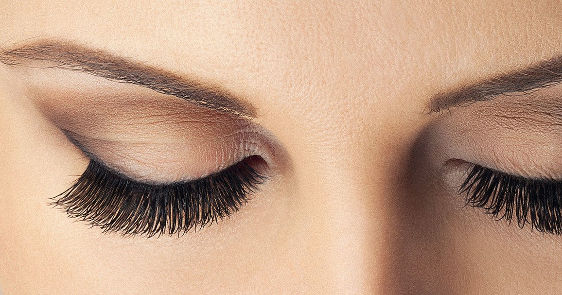 EYE LASHES FIXING - SHATTA CELEBRITY SPA