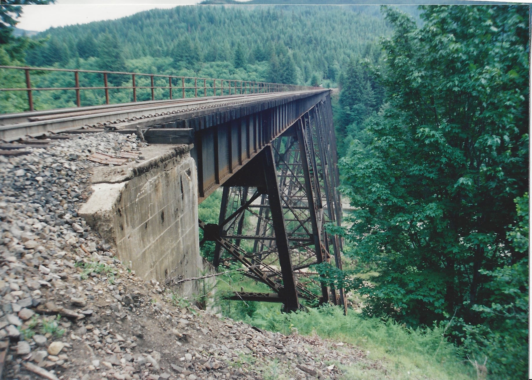 Industrial History: BNSF/NP 1914 Trestle over Green River near Lester, WA