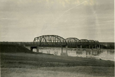 DX Point Zero: KOLY Mobridge SD -1300