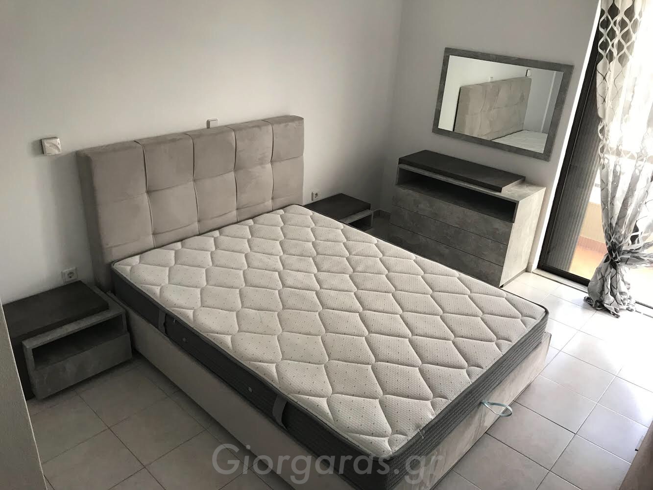 ΓΙΩΡΓΑΡΑΣ ΕΠΙΠΛΑ : Κρεβατοκάμαρα