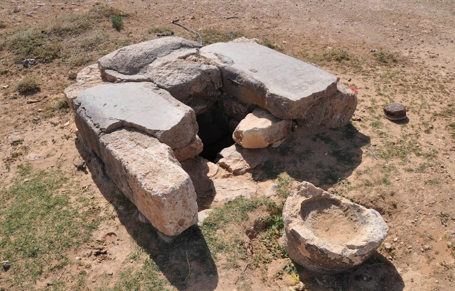 Lambert Planet: Broken Cisterns (Jeremiah 2.1-13)