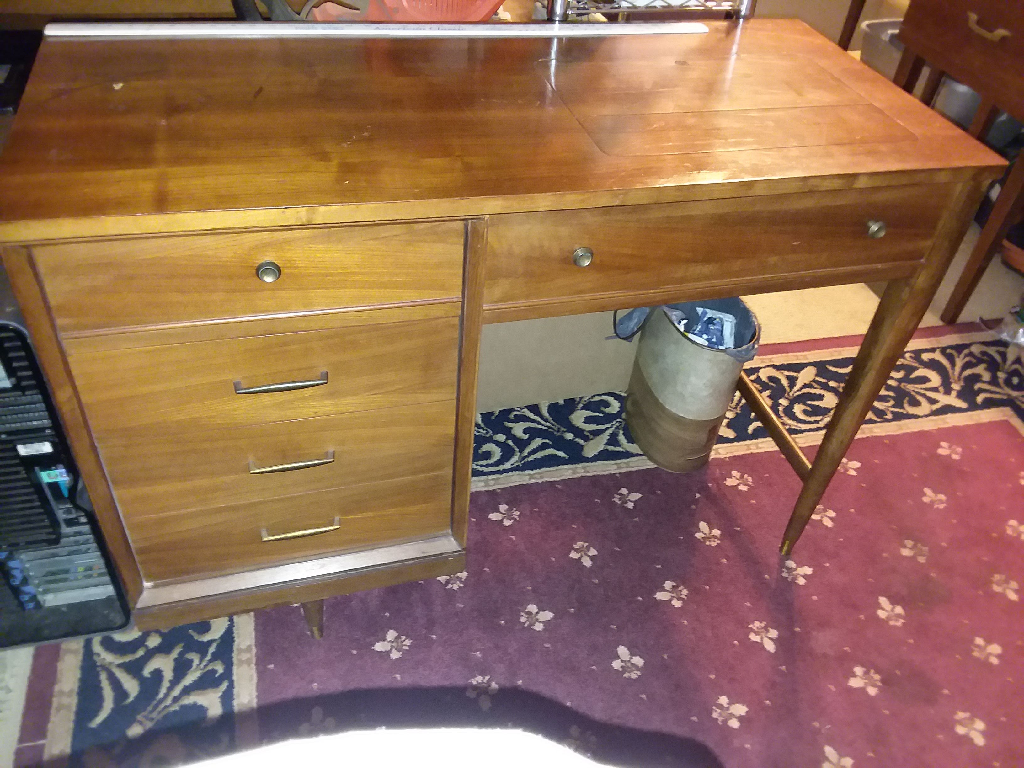 Singer 500A Rocketeer Sewing Machine