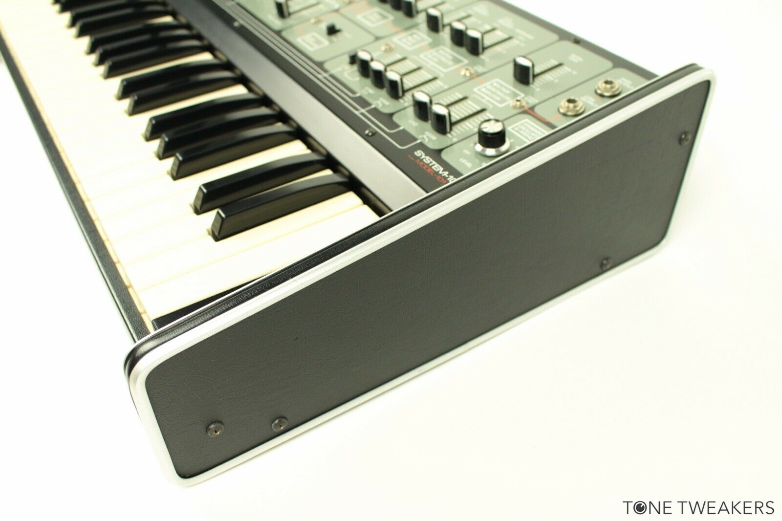 MATRIXSYNTH: ROLAND SYSTEM-100 MODEL 101 Analog Synthesizer SN 480653