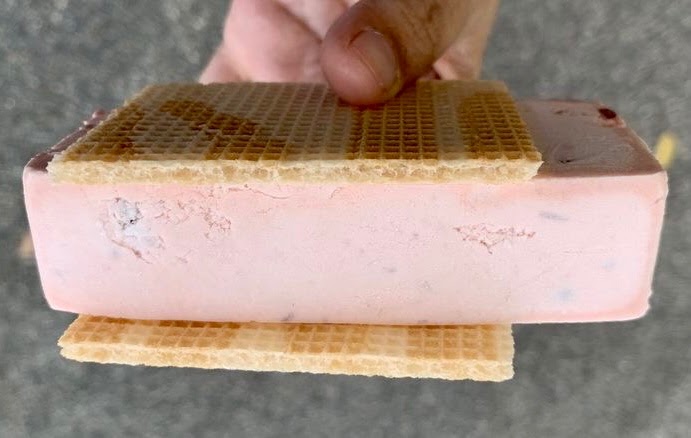 Potong ice-cream - A local ice-cream sandwich