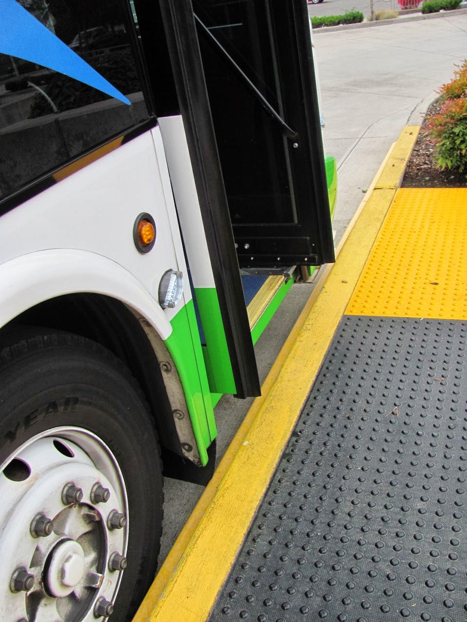 Wake Up, Washtenaw!: Bus Rapid Transit through Light Rail: Curb and ...