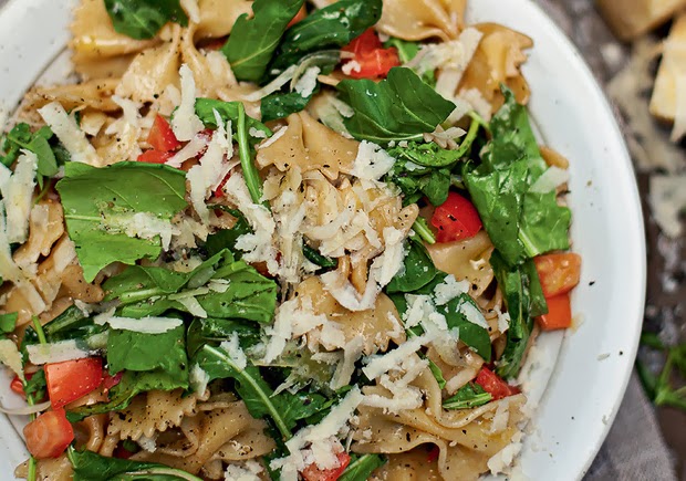 Repaginando receitas de grandes mestres da TV: Salada Italiana de Farfalle