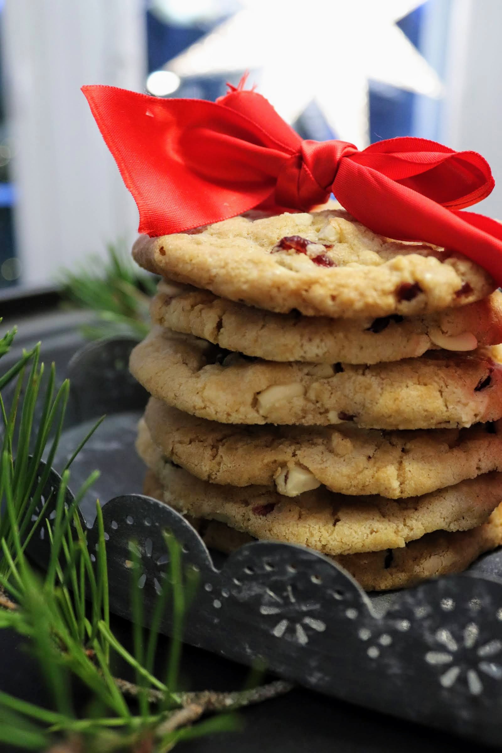 Paperivuoka: Karpalo-valkosuklaacookie