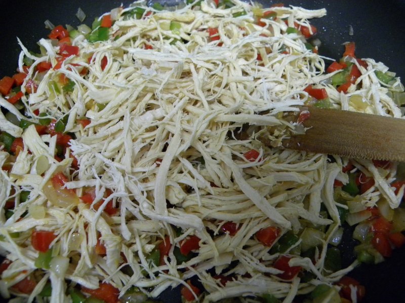 TRASTEANDO EN MI COCINA: POLLO MECHADO