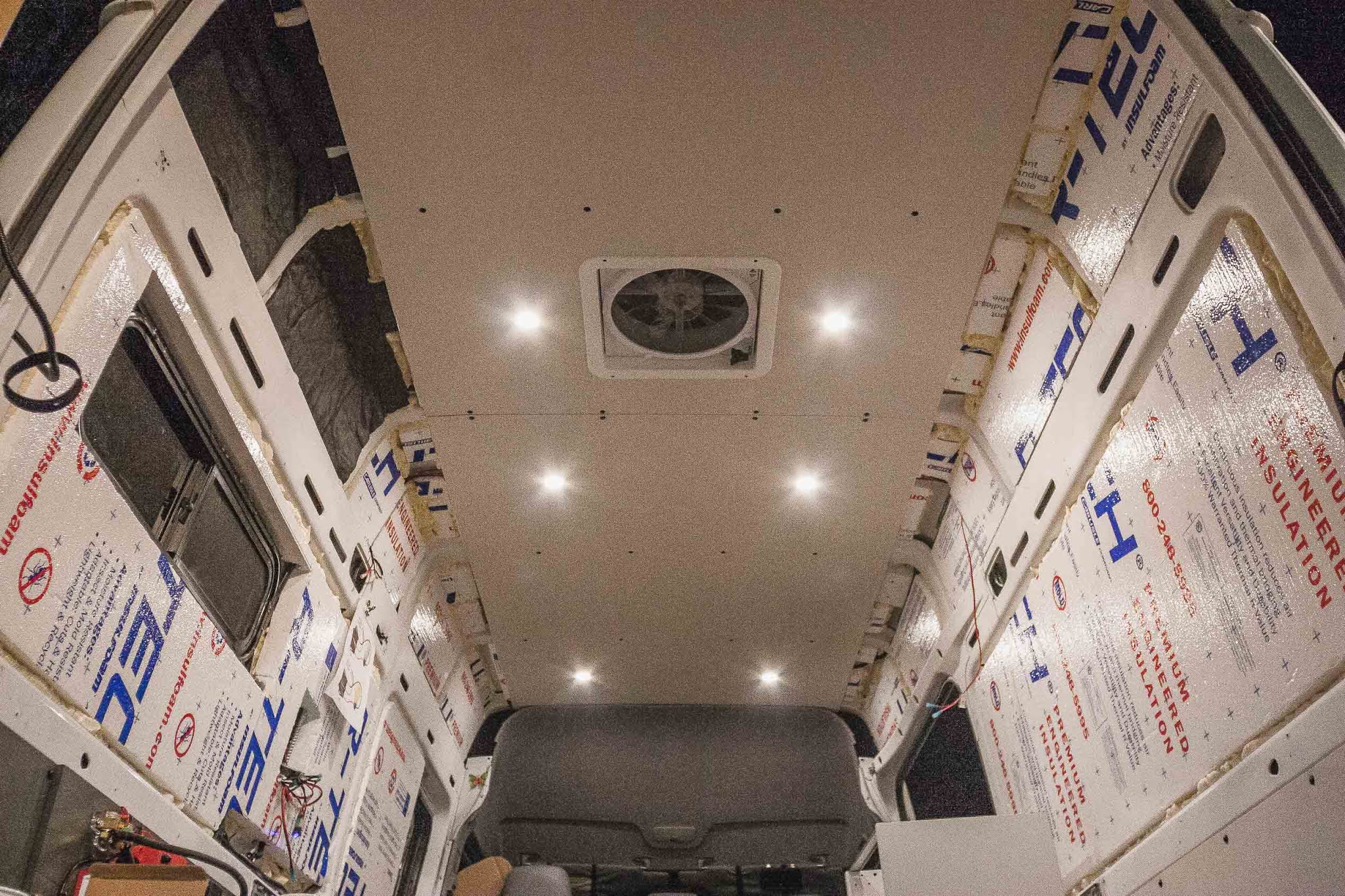 Sprinter van: Walls and ceiling