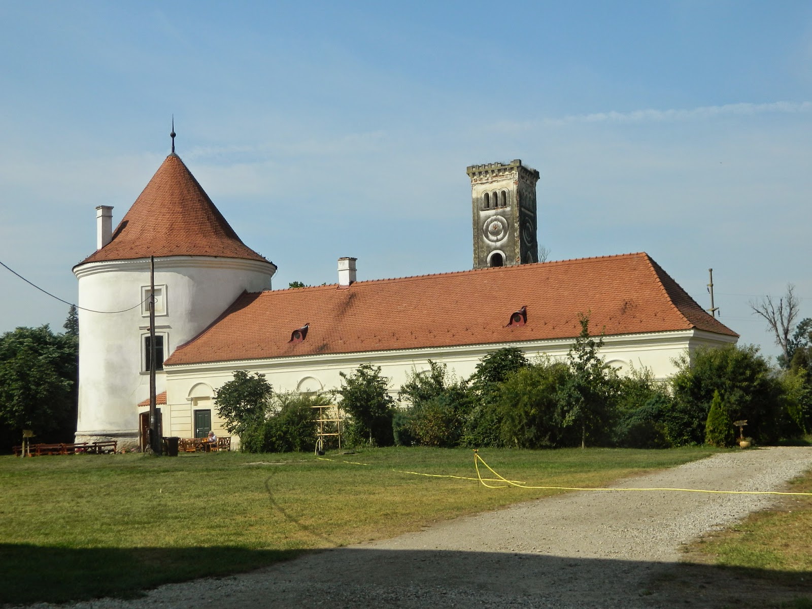 Imagini vechi din Romania | Povesti : Castelul Banffy de la Bontida