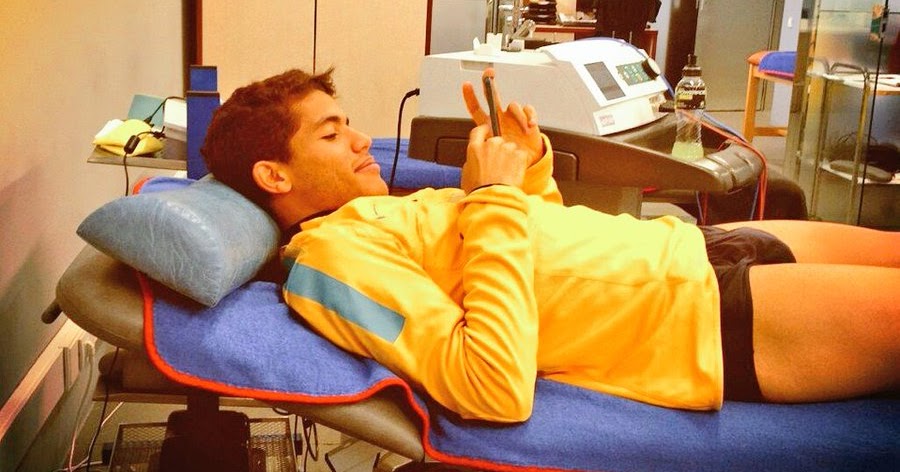Footballers In Underwear FOOTBALLERS IN MEDICAL TEST footballers-in-underwear-footballers-in-medical-test