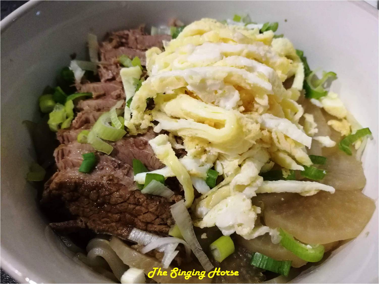 Slow Cooker Korean Beef Short Rib Soup ( 갈비탕 / Galbi-tang)