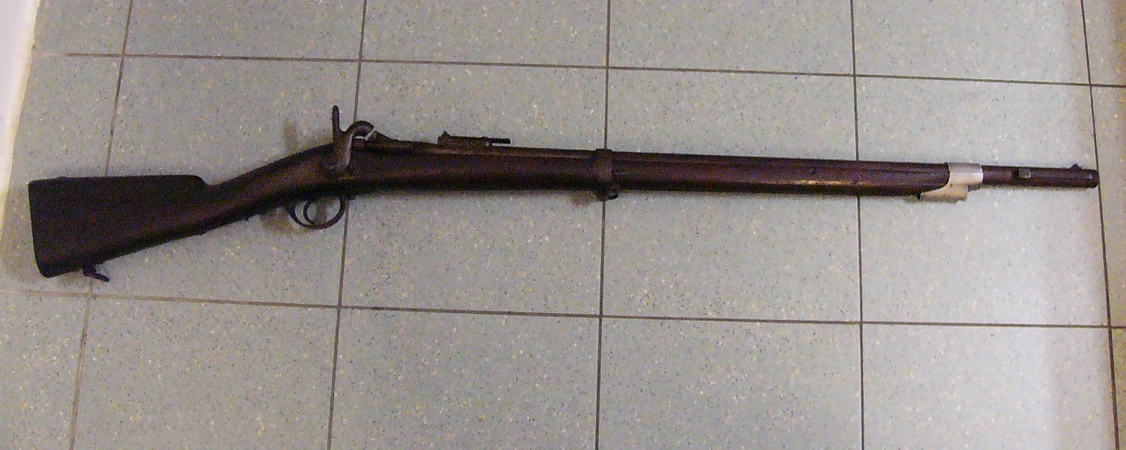 Sbírka historických zbraní: French M1859/67 " 'a Tabatiere" Carabine de ...
