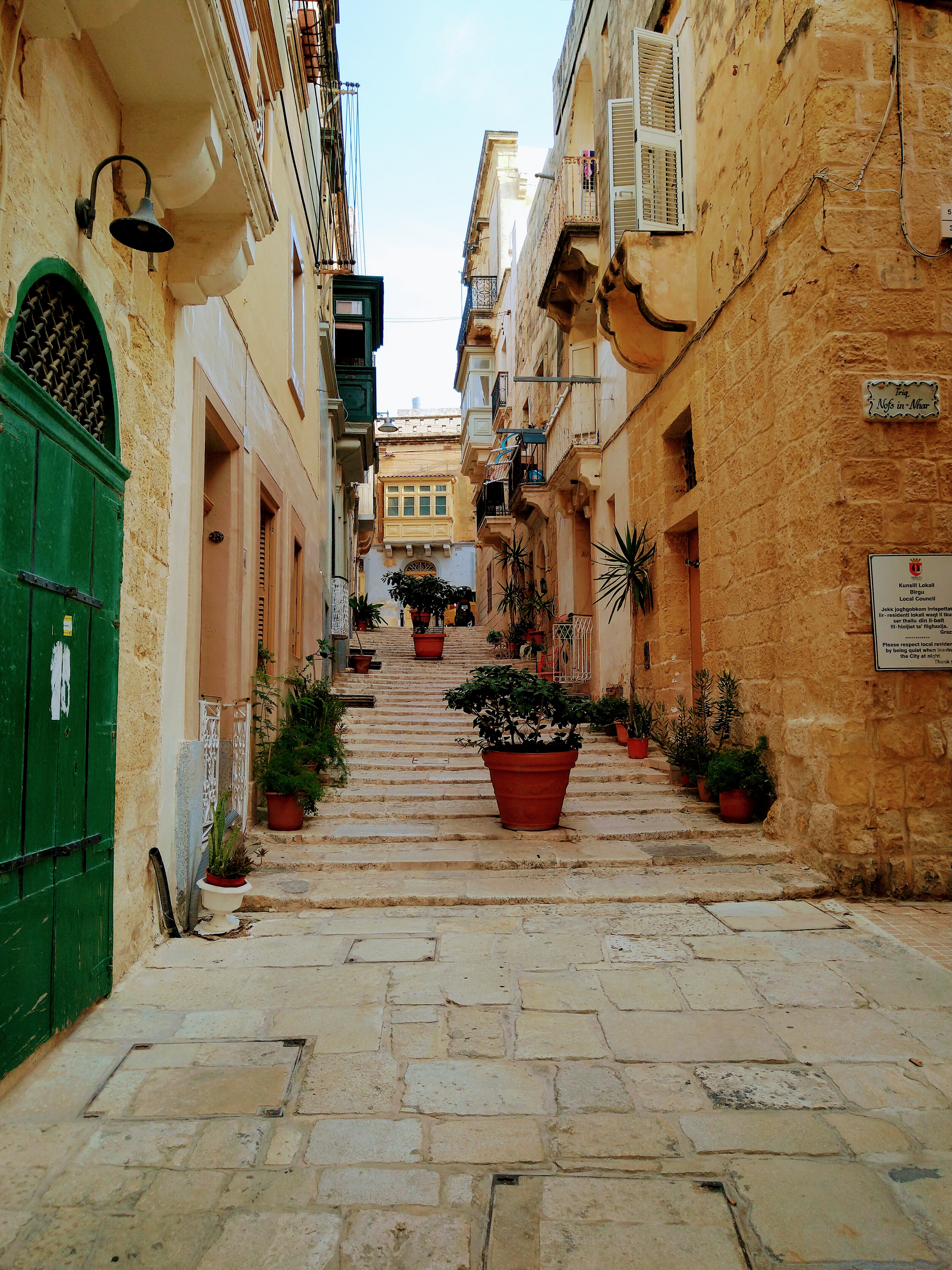 A visit to Find The Door and a walk around Birgu — Sincerely, Loree