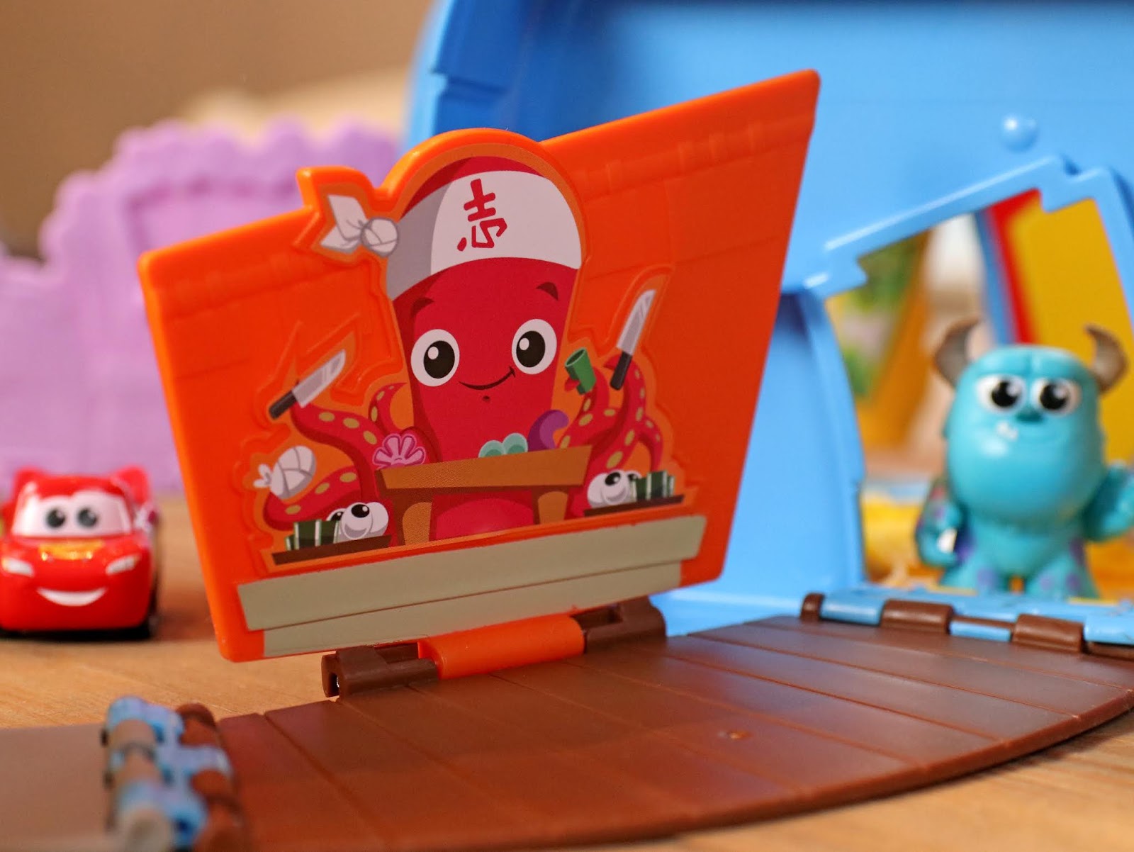 Dan the Pixar Fan: Mattel Pixar Minis "World of Pixar Playset" Review