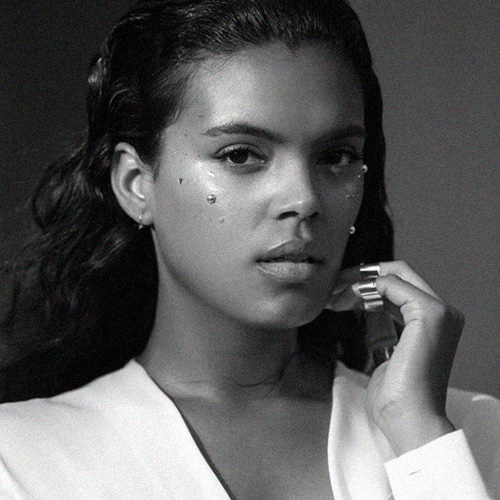 Top Model - Yvonne Simone - MforModels