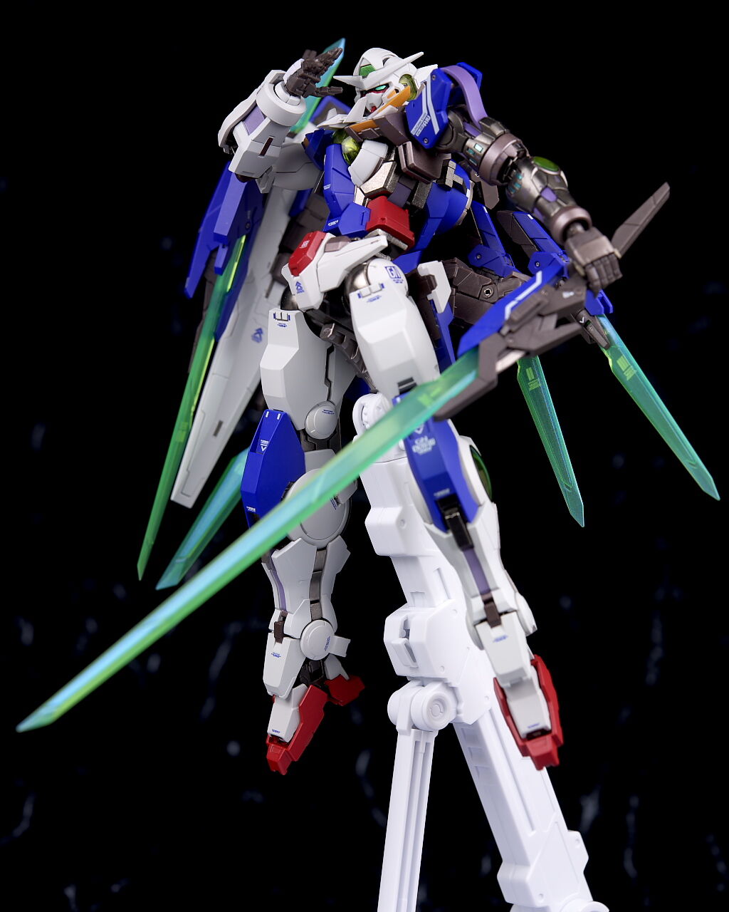 Review of METAL BUILD Gundam Exia Repair IV (Exia R4) Comparing with ...