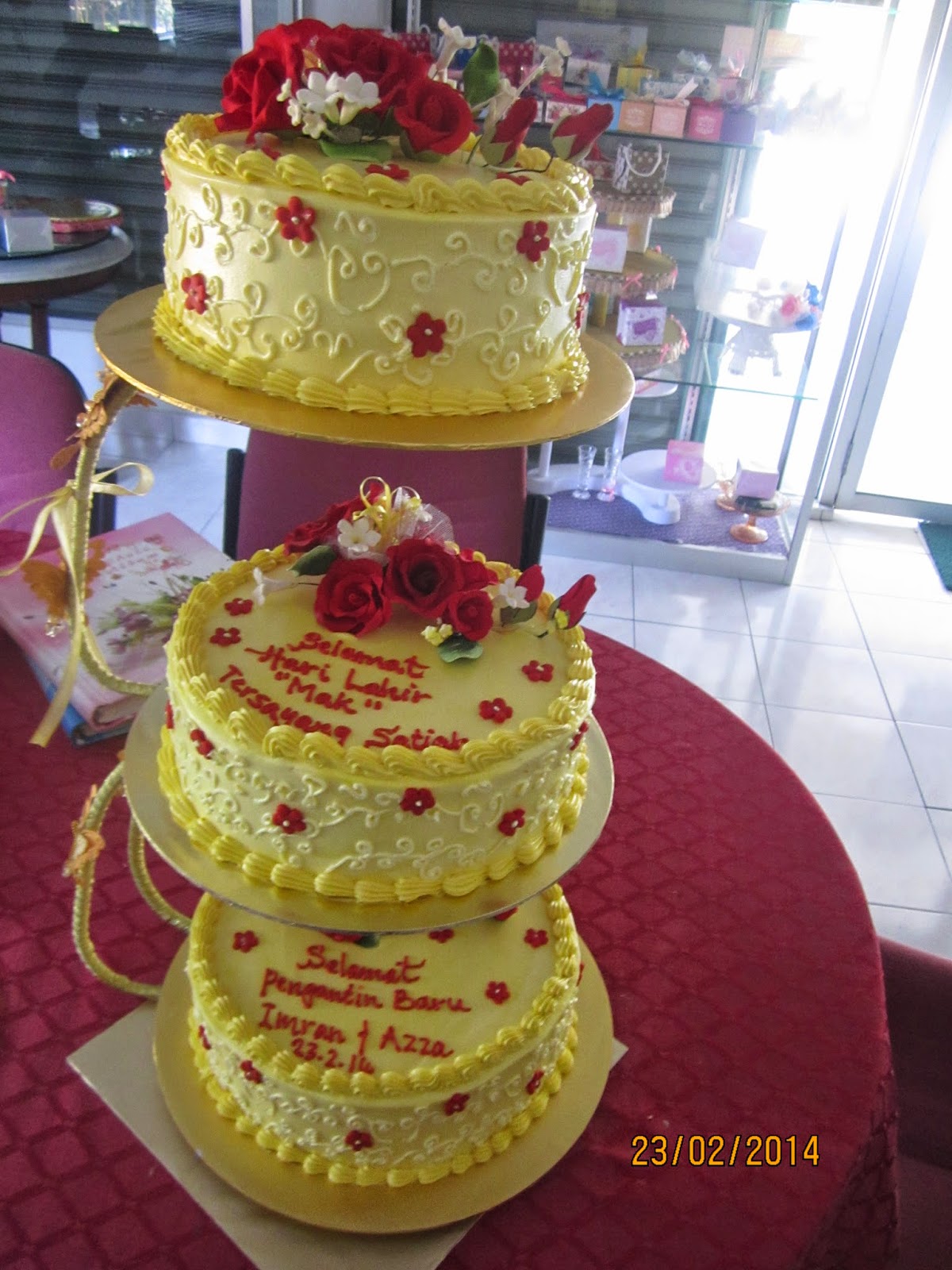Anika MyRasa: KEK KAHWIN 3 TINGKAT- TEMA KUNING DAN MERAH