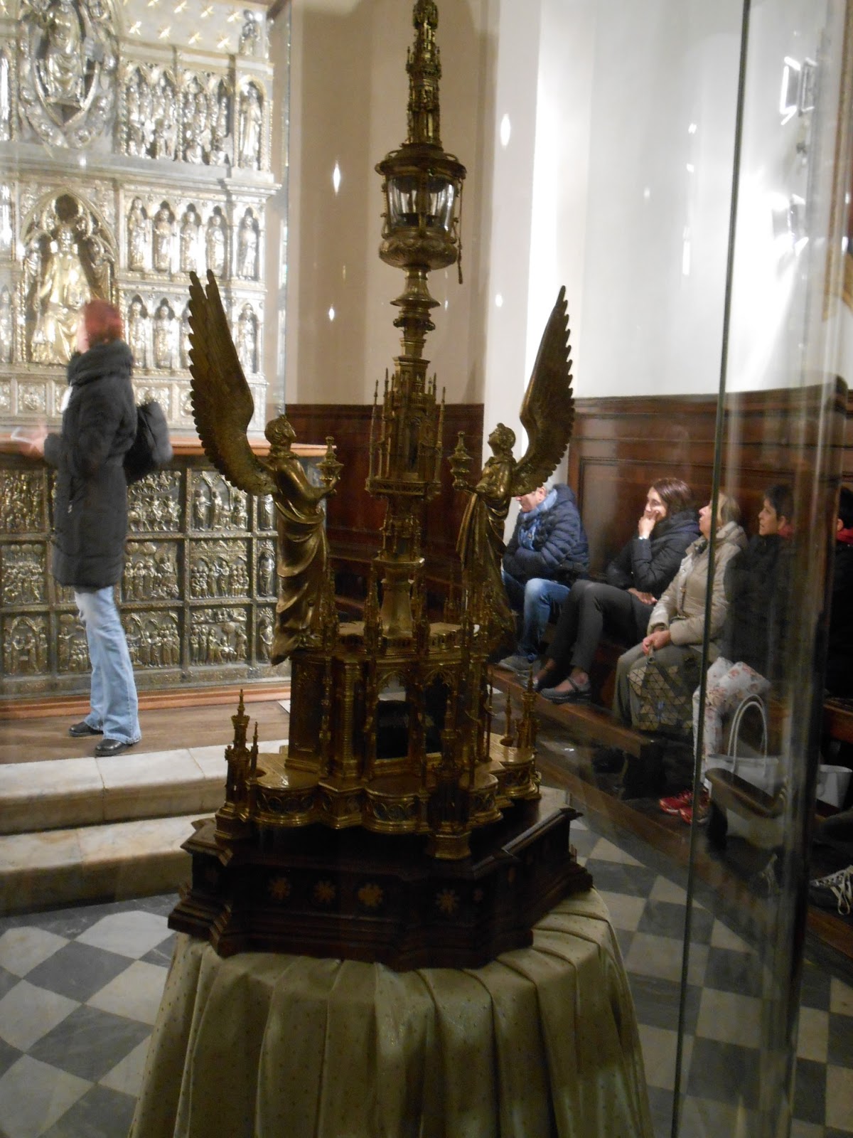 New Liturgical Movement: The Feast of the Holy Relics