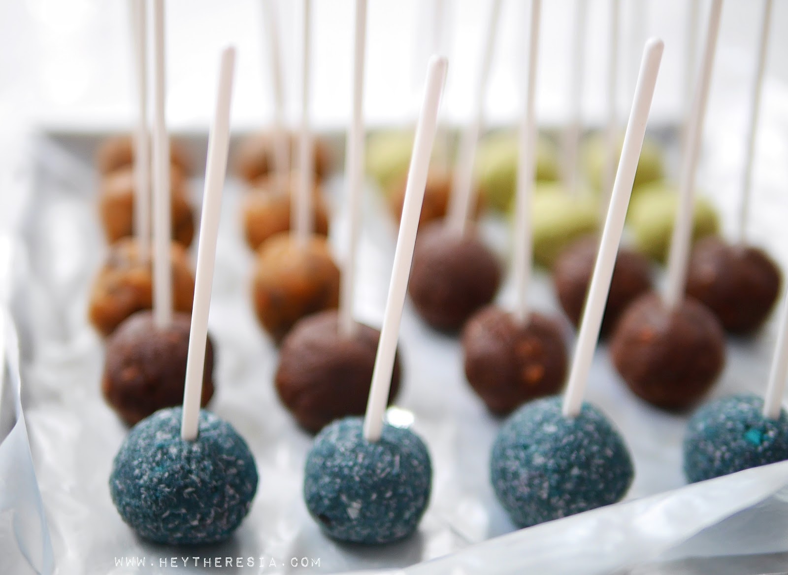 Resep: How To Make Cake Pops (4 Different Flavors) | HeyTheresia ...