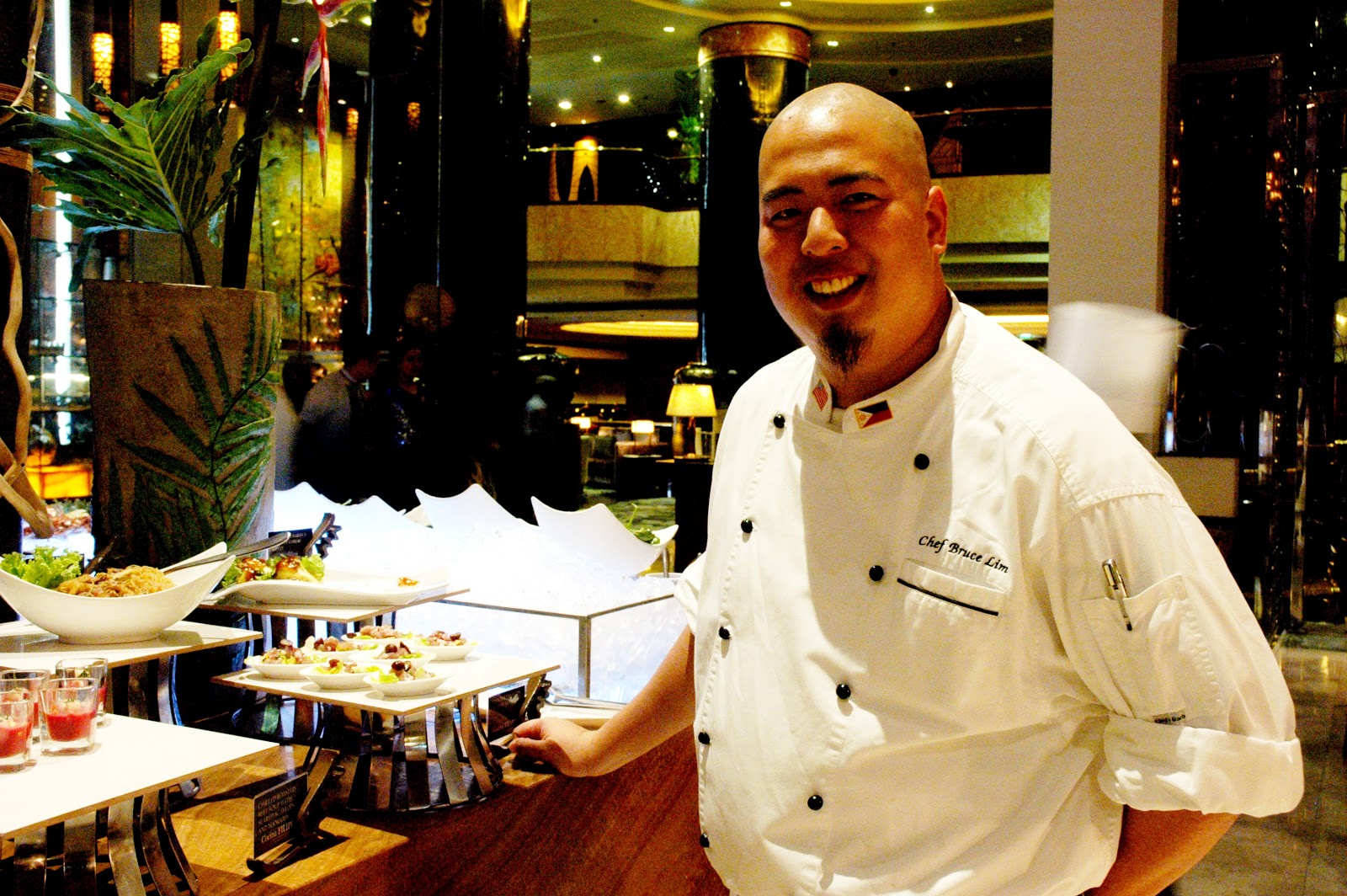 DUDE FOR FOOD: Food News: Diamond Hotel's Corniche Features Cocina ...