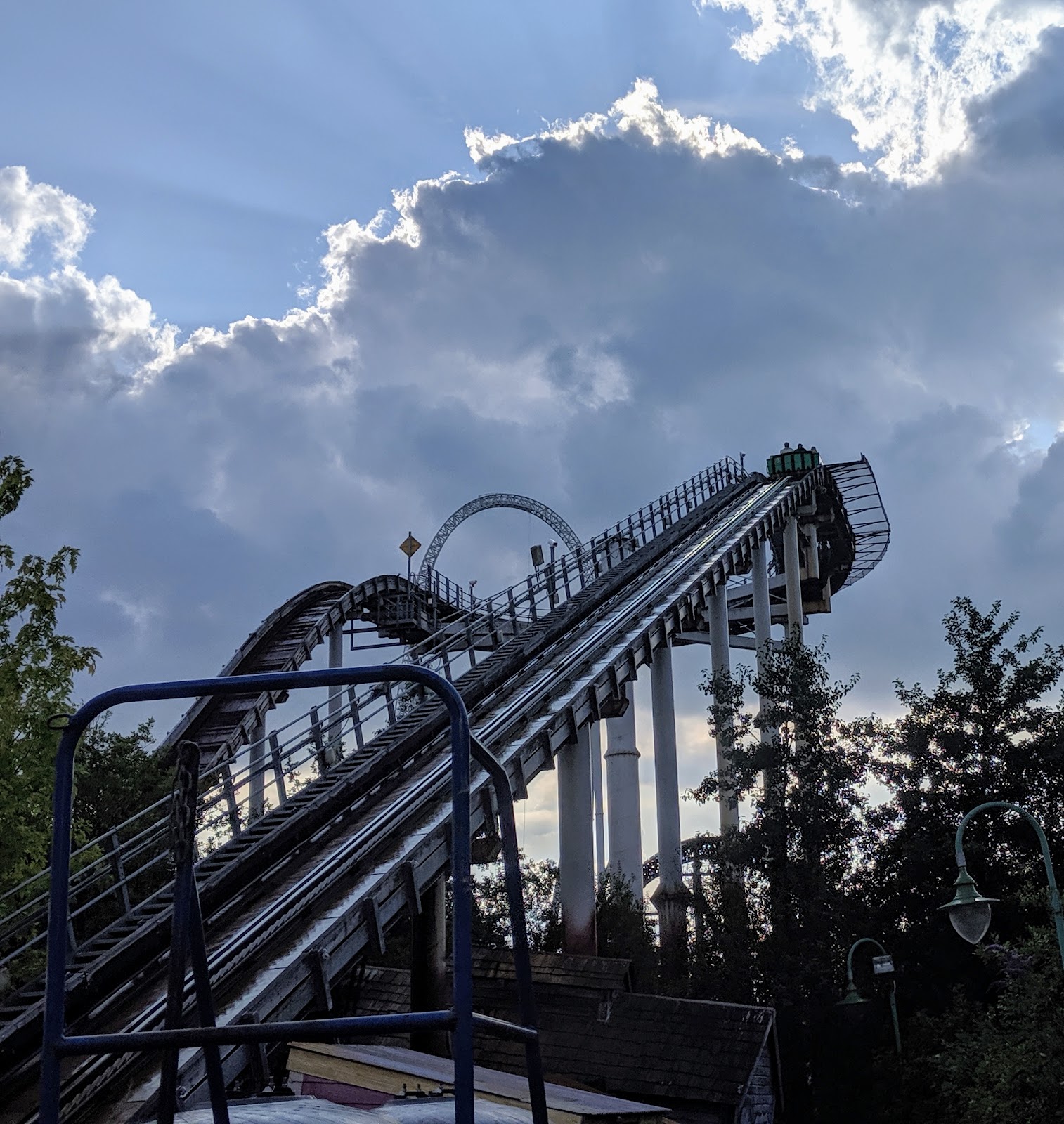 Exploring the Southern Merlin Theme Parks with Tweens | North East ...
