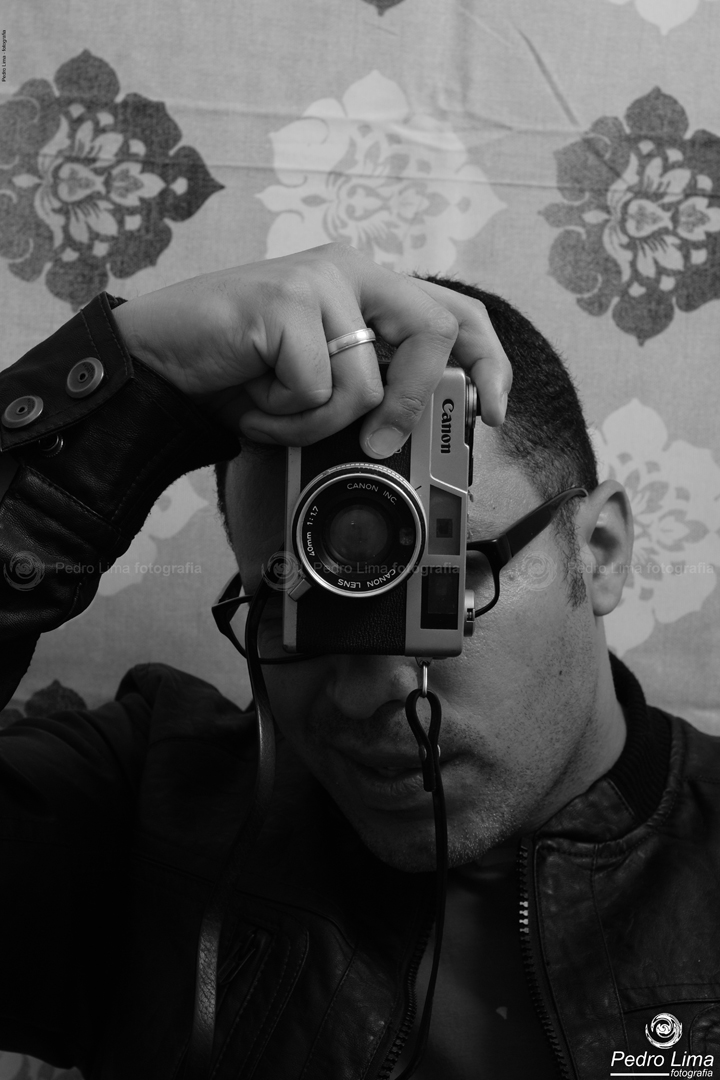 Pedro Lima - Fotografia: Self-Portrait / Auto Retrato