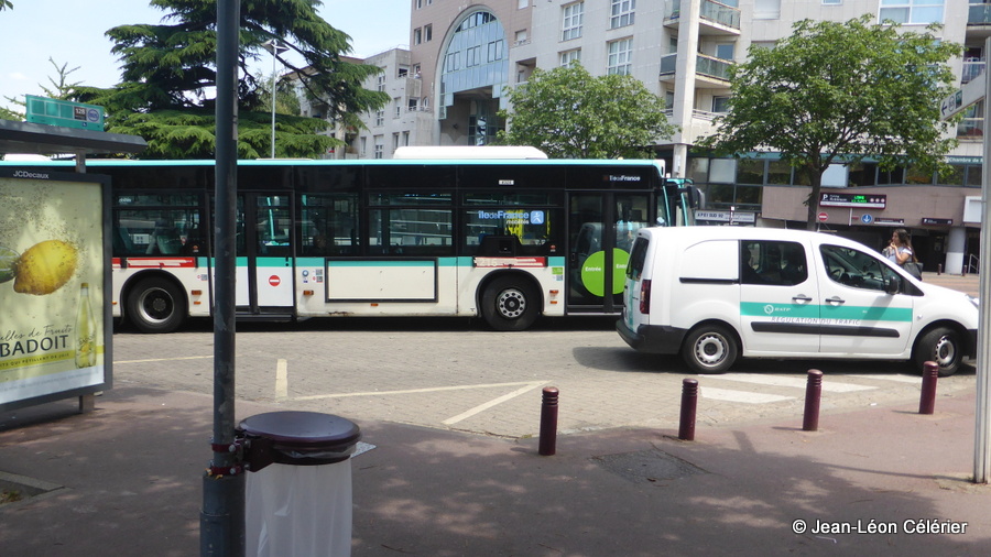 Les Tramways,Métro,RER,Bus de la RATP: Bus 216