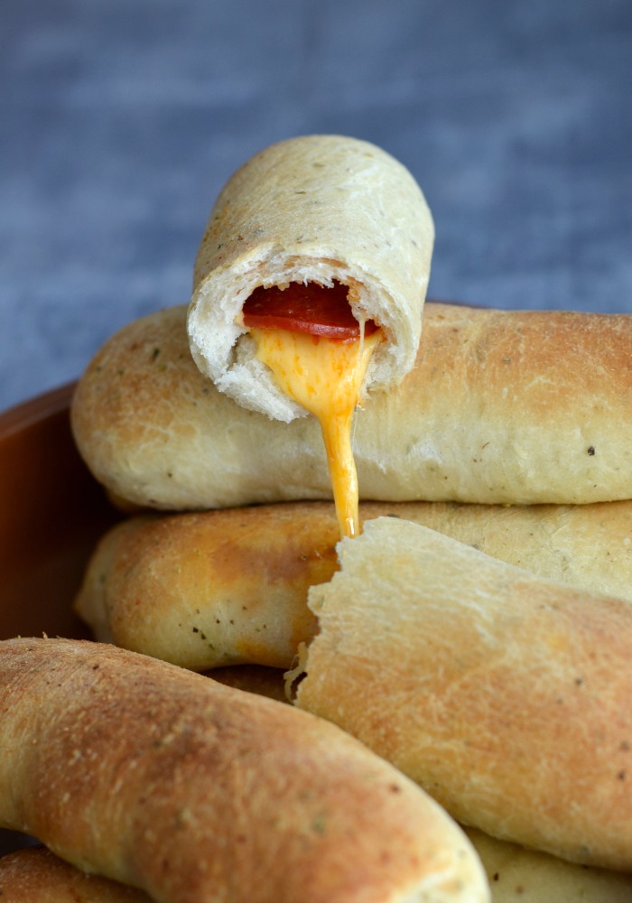 The Crazy Kitchen: Pepperoni Pizza Bread Sticks