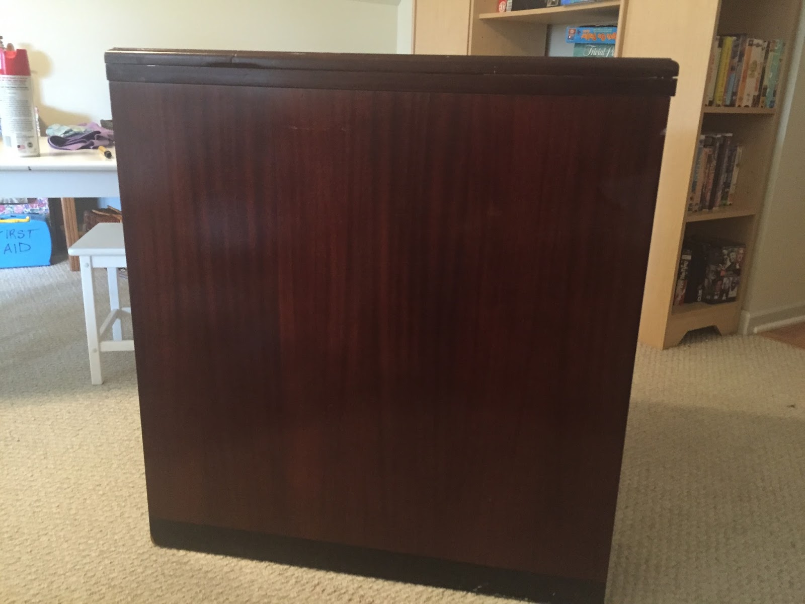 Reclaimed Stitches: Singer Cabinet Addiction (Is There a 12 Step Program?)