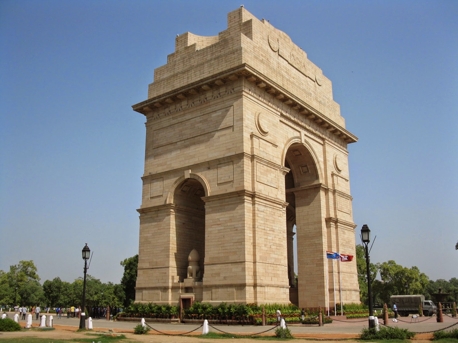 A Pilgrim's Progress: Photos From My Visit to the India Gate Today