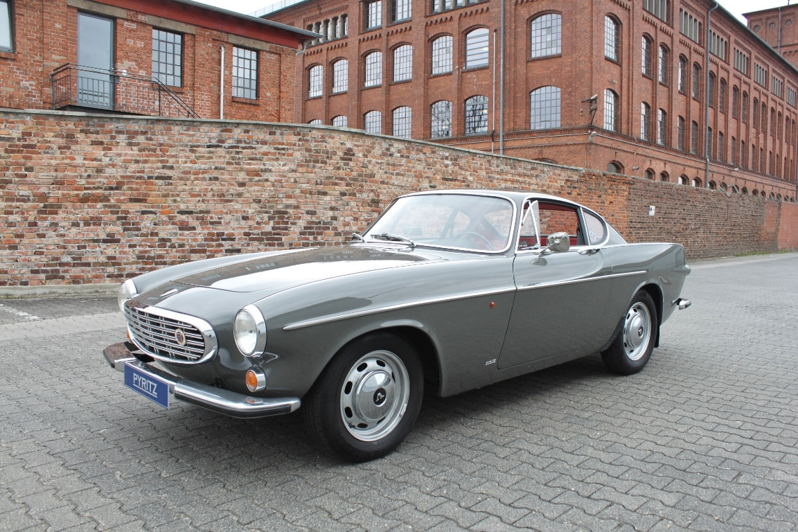 Volvo P1800. El coche de Simon Templar.