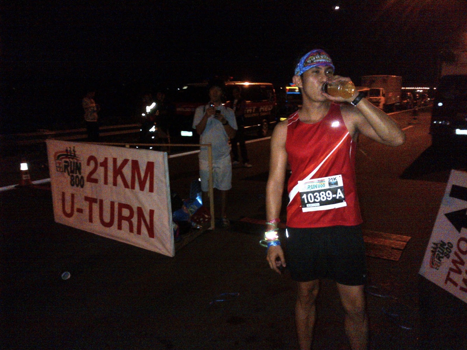 Deemen Runner: 711 Run 800: A Photo Blog