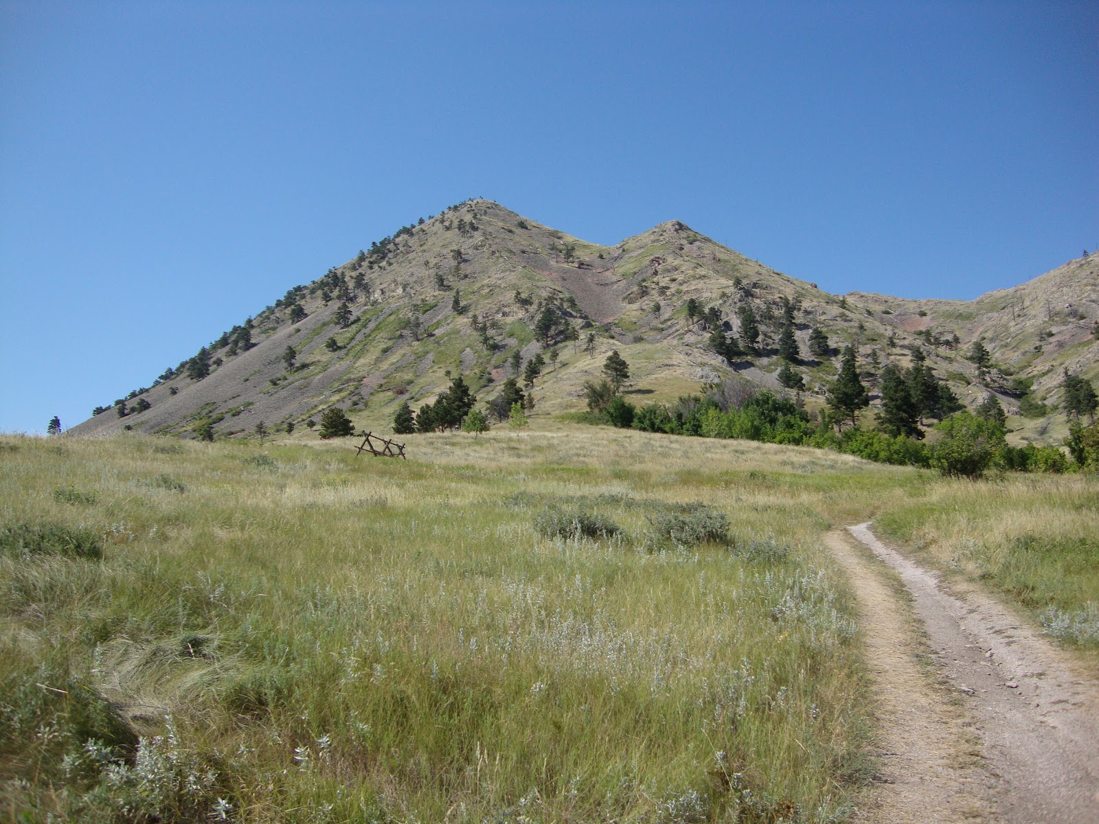 CSMS GEOLOGY POST: BEAR BUTTE; A LACCOLITH ON THE PRAIRIE
