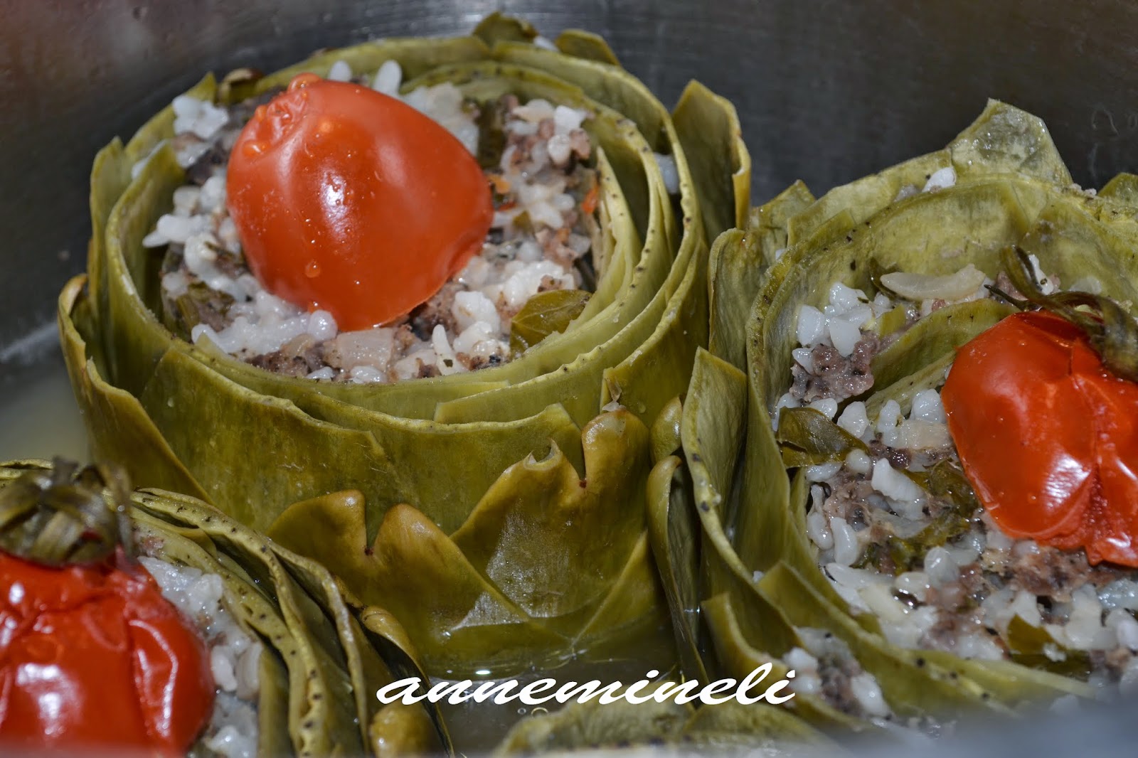ANNEMİNELİ: KIYMALI ENGİNAR DOLMASI