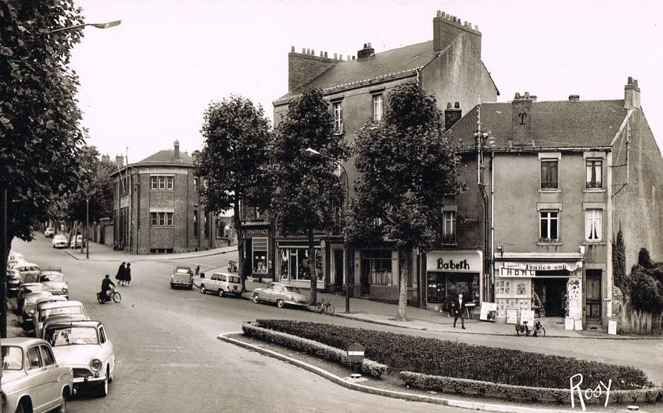 NANTES la ville d'après guerre: NANTES place Jean Macé