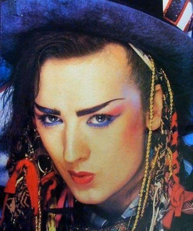 30 Flamboyant Photos of Boy George at the Height of His Fame During the ...