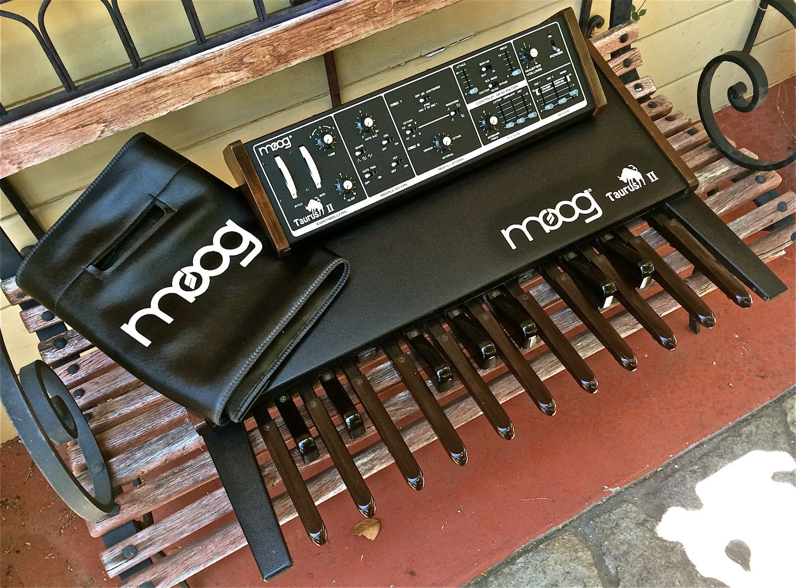 MATRIXSYNTH: VINTAGE Moog Taurus II Bass Synthesizer w/ Pedals & Vinyl ...