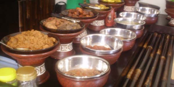 Melongok Rumah Makan DAPUR BAMBU Khas Sunda | Ridwanul Hakim Soebki