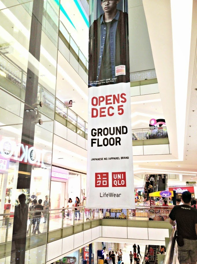Anagon: UNIQLO Opens at SM San Lazaro