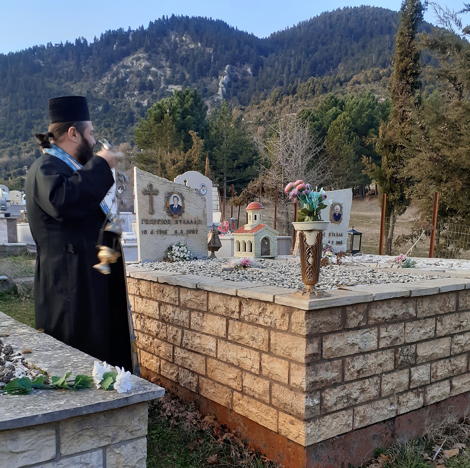 Άγιος Νεκτάριος Κρέντης. Άγραφα | Ευρυτανία | Καρπενήσι: ΣΤΗ ΜΝΗΜΗ ...
