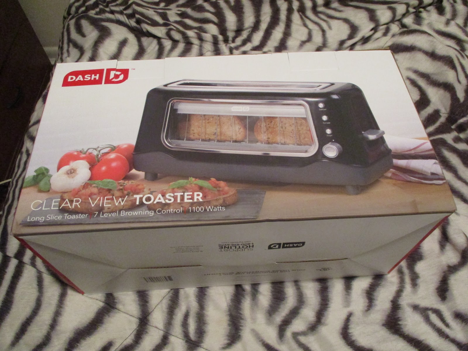 Missy's Product Reviews : Dash Clear View Toaster