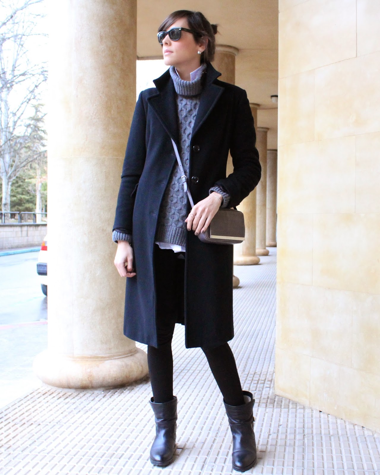 BeTrench: Botas moteras + Abrigo largo