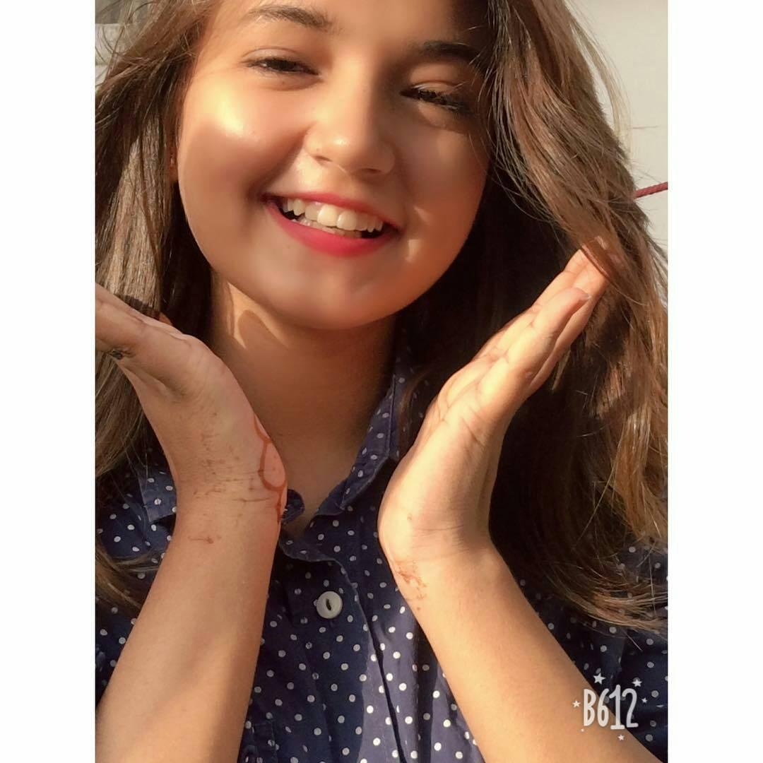 Hafsa Khan (Biography) Age, Wiki, Photos, Boyfriend, Family, More | The ...