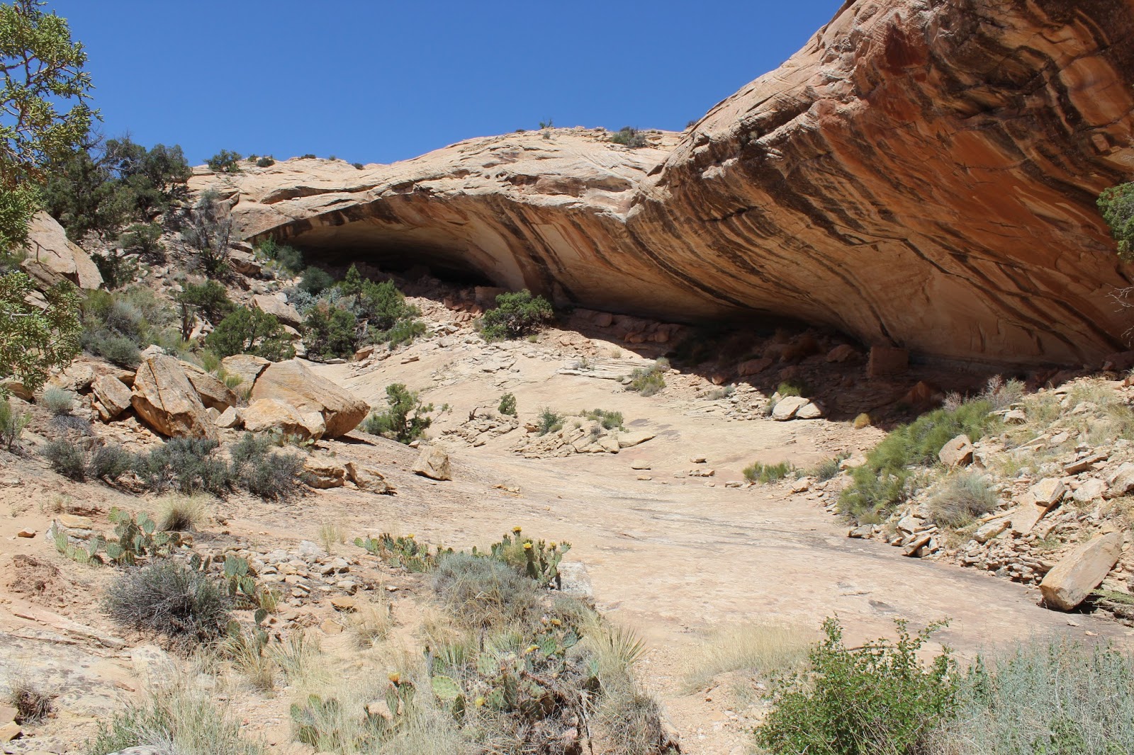 gjhikes.com: Cold Spring Cave